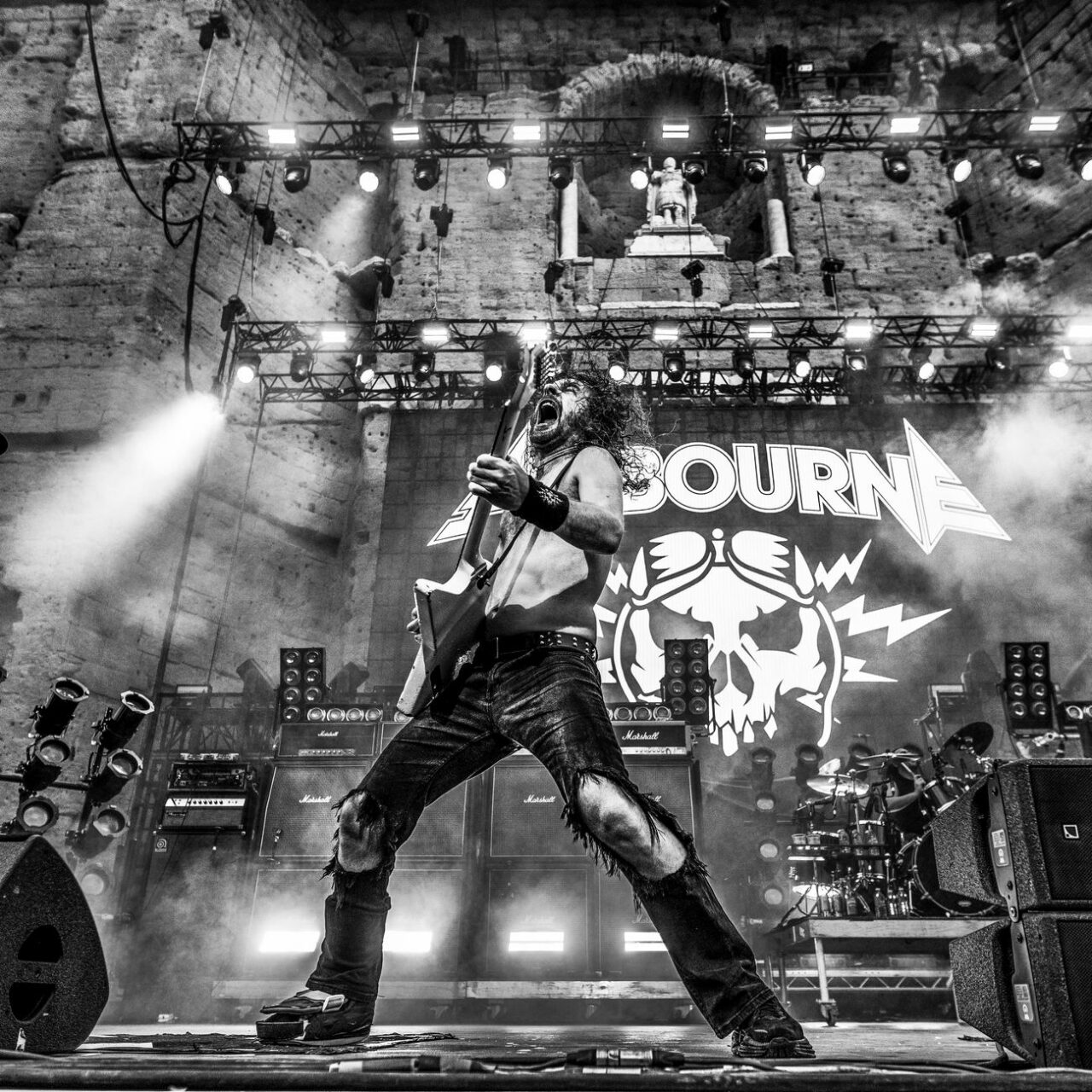 Airbourne : Coulisses Et Live Phénomène Rock, Photos Exclusives 2026